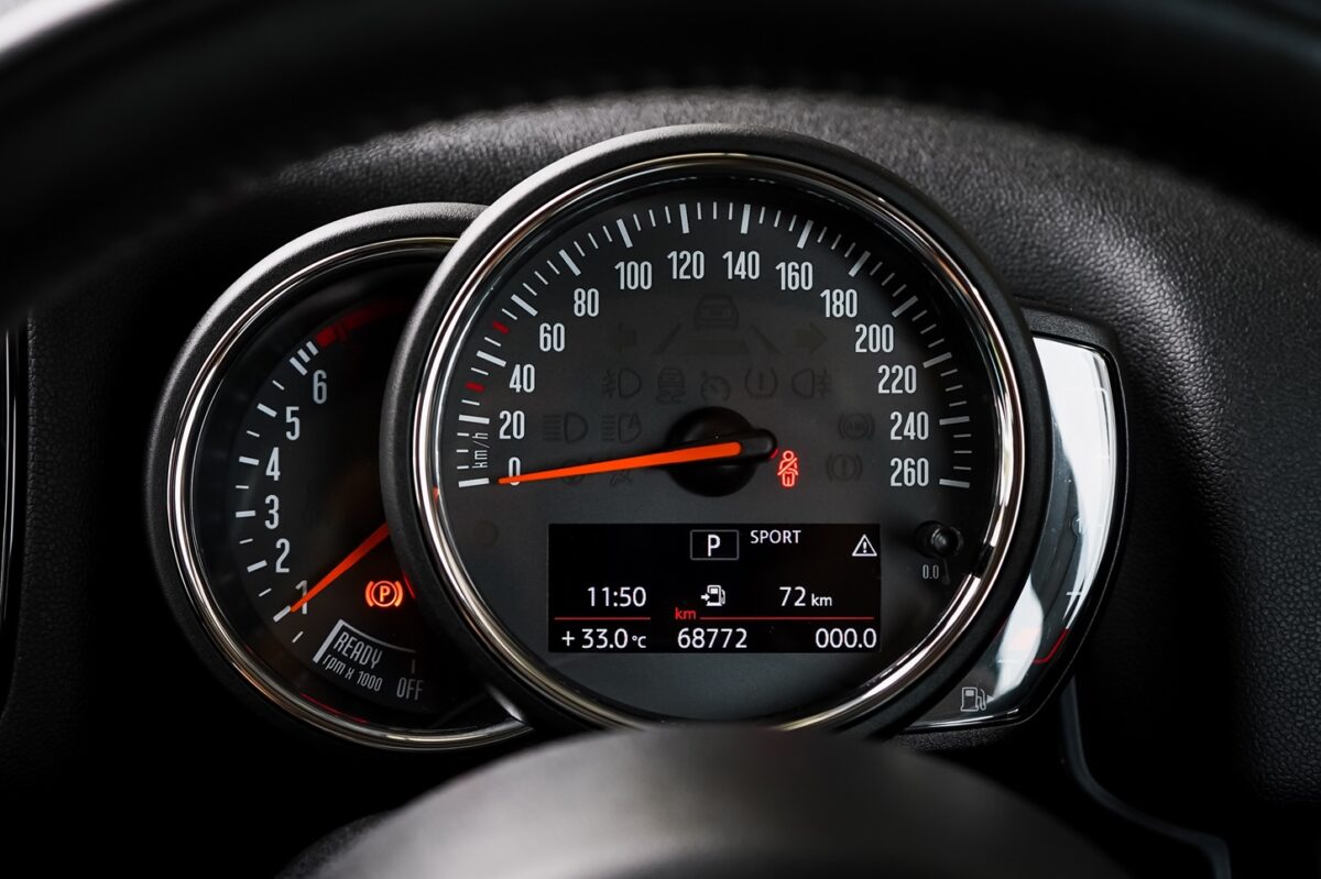How Do I Check My Odometer and Avoid Odometer Fraud? - Quick and Dirty Tips